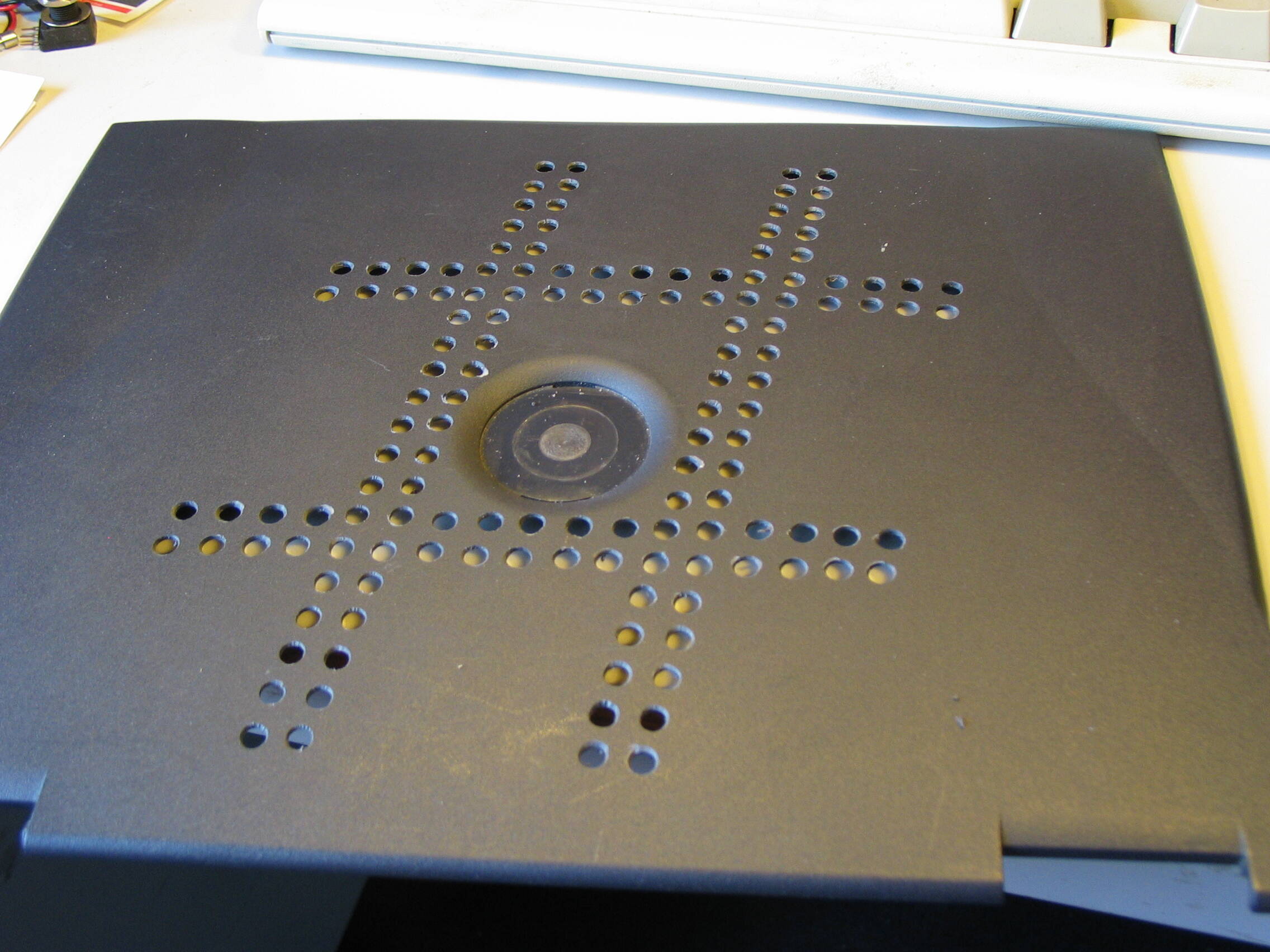 Laptop lid mod