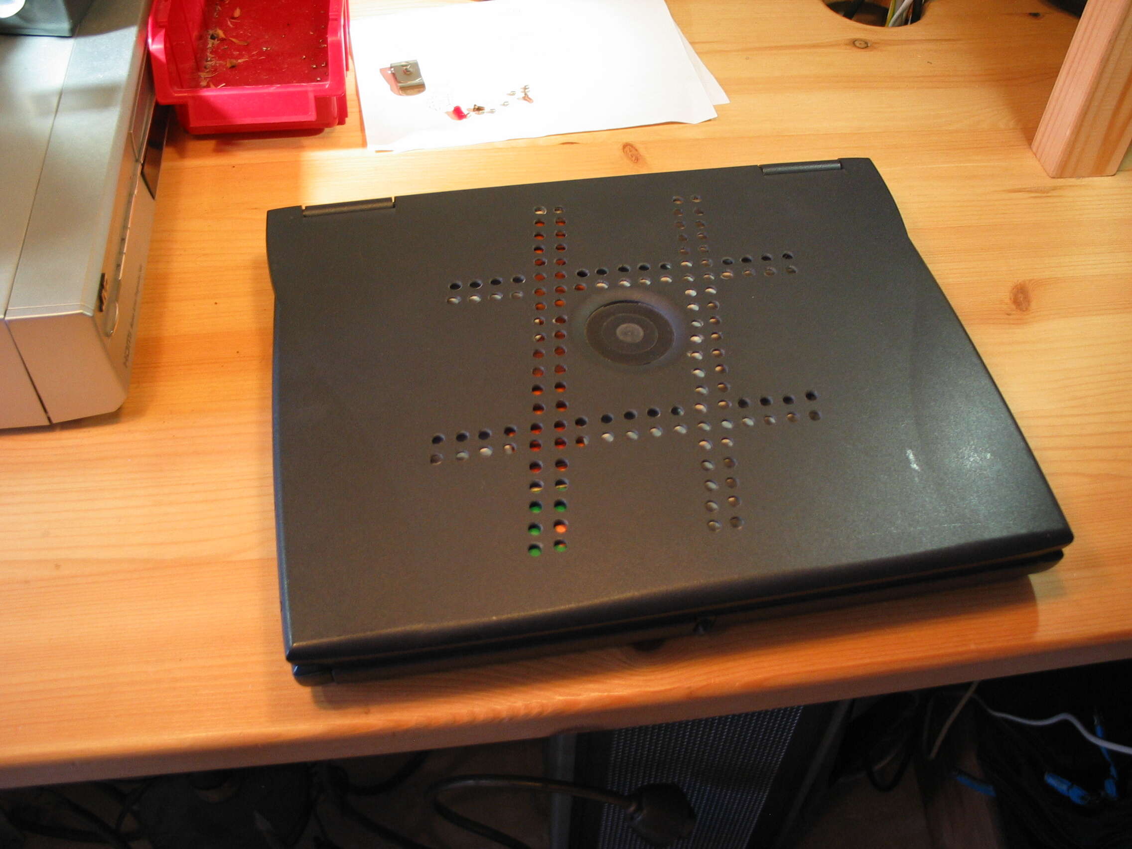 Laptop lid mod – geekabit