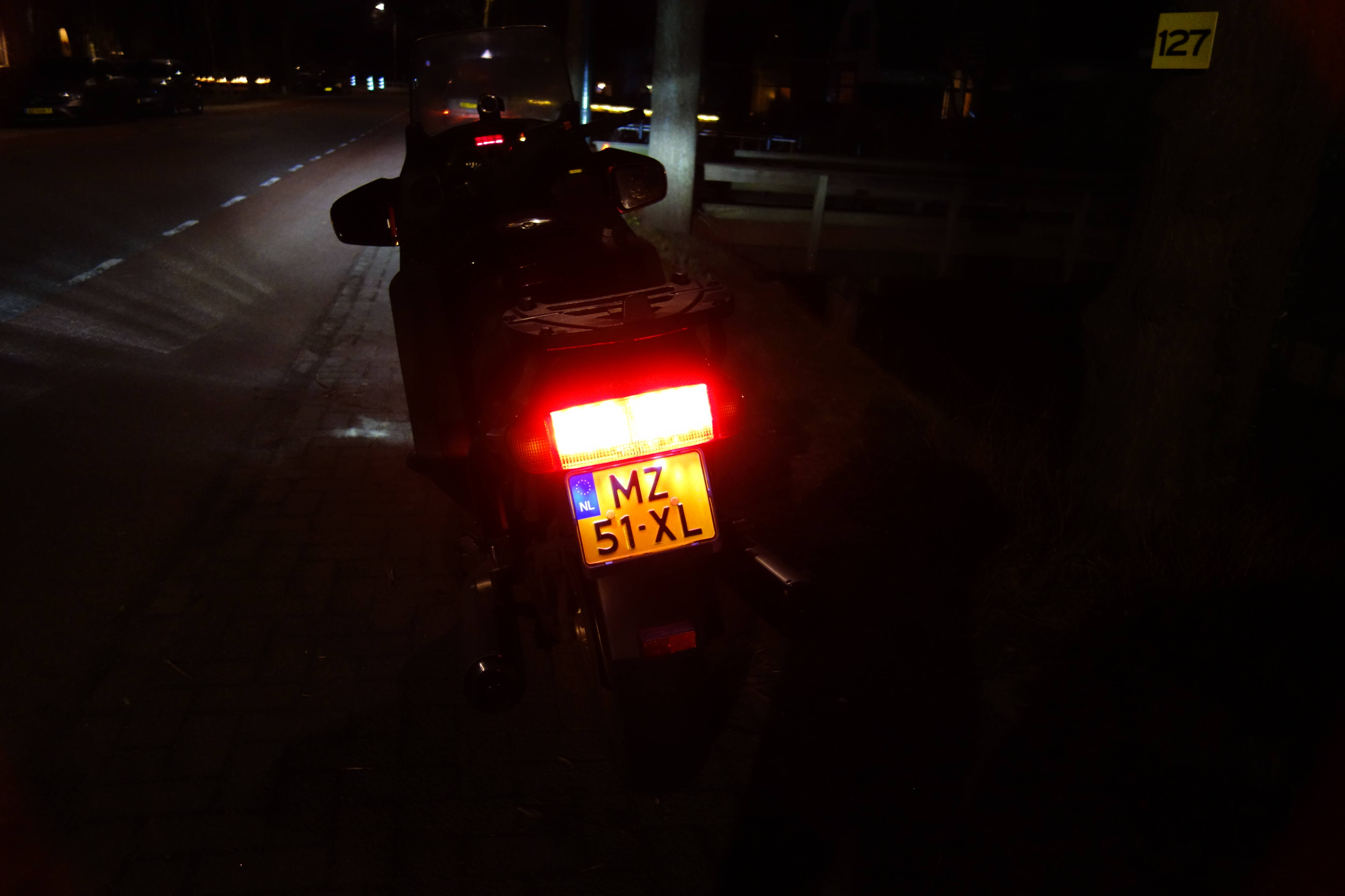 Led tail light