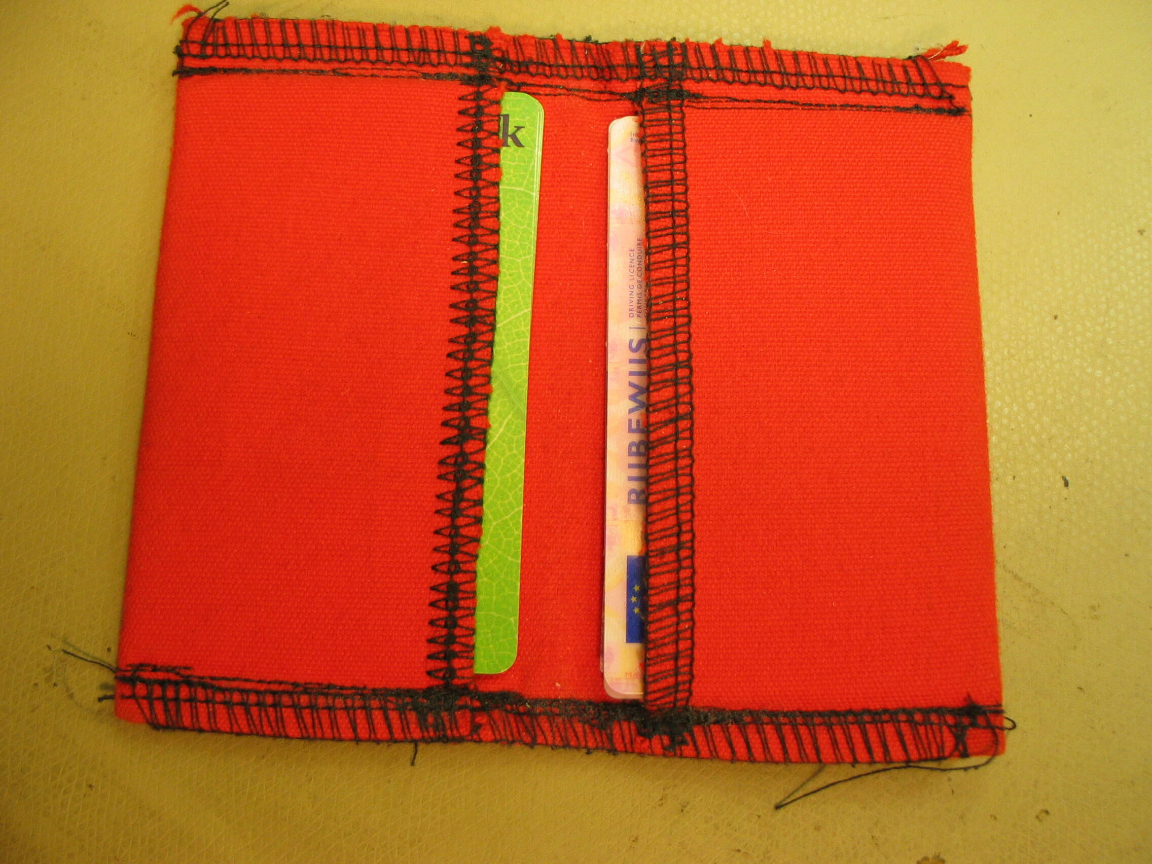 RFID shielded wallet – geekabit